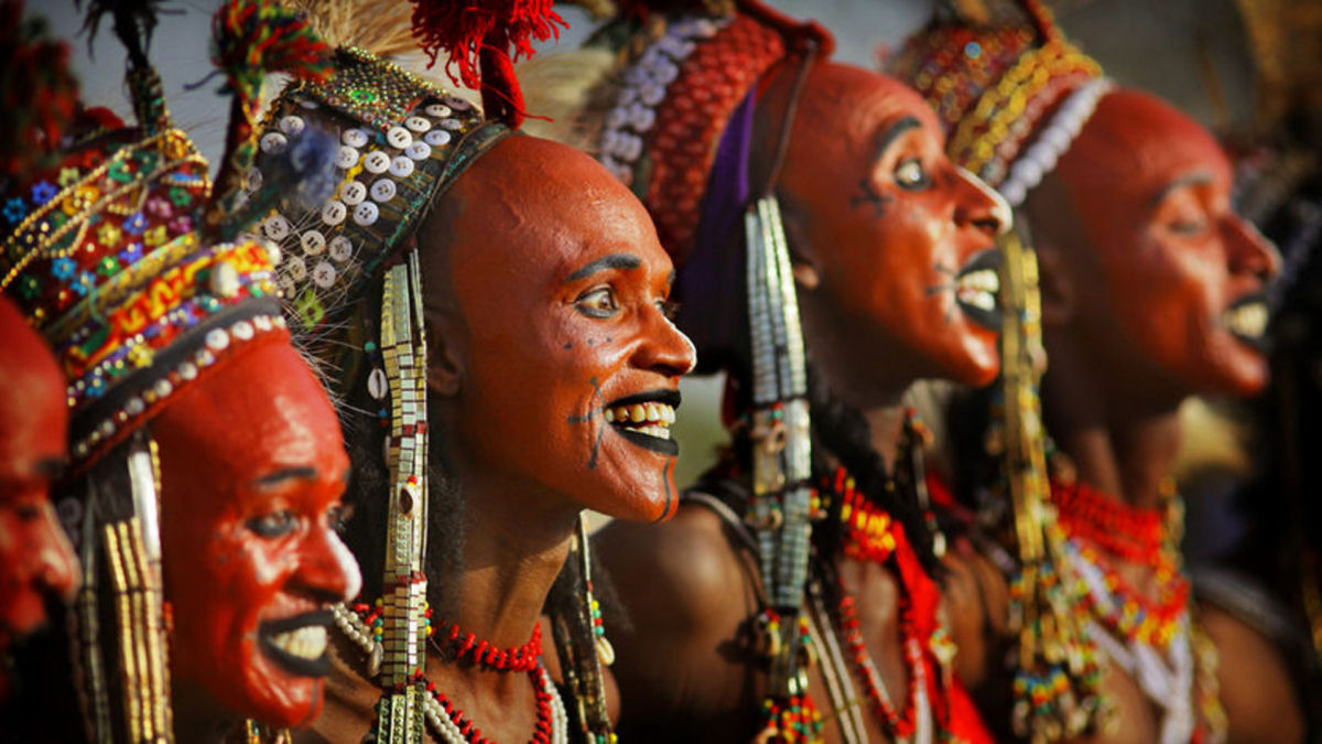 Conheça o ritual de 'roubo de esposas' da tribo Woodabe - Perrengue ...